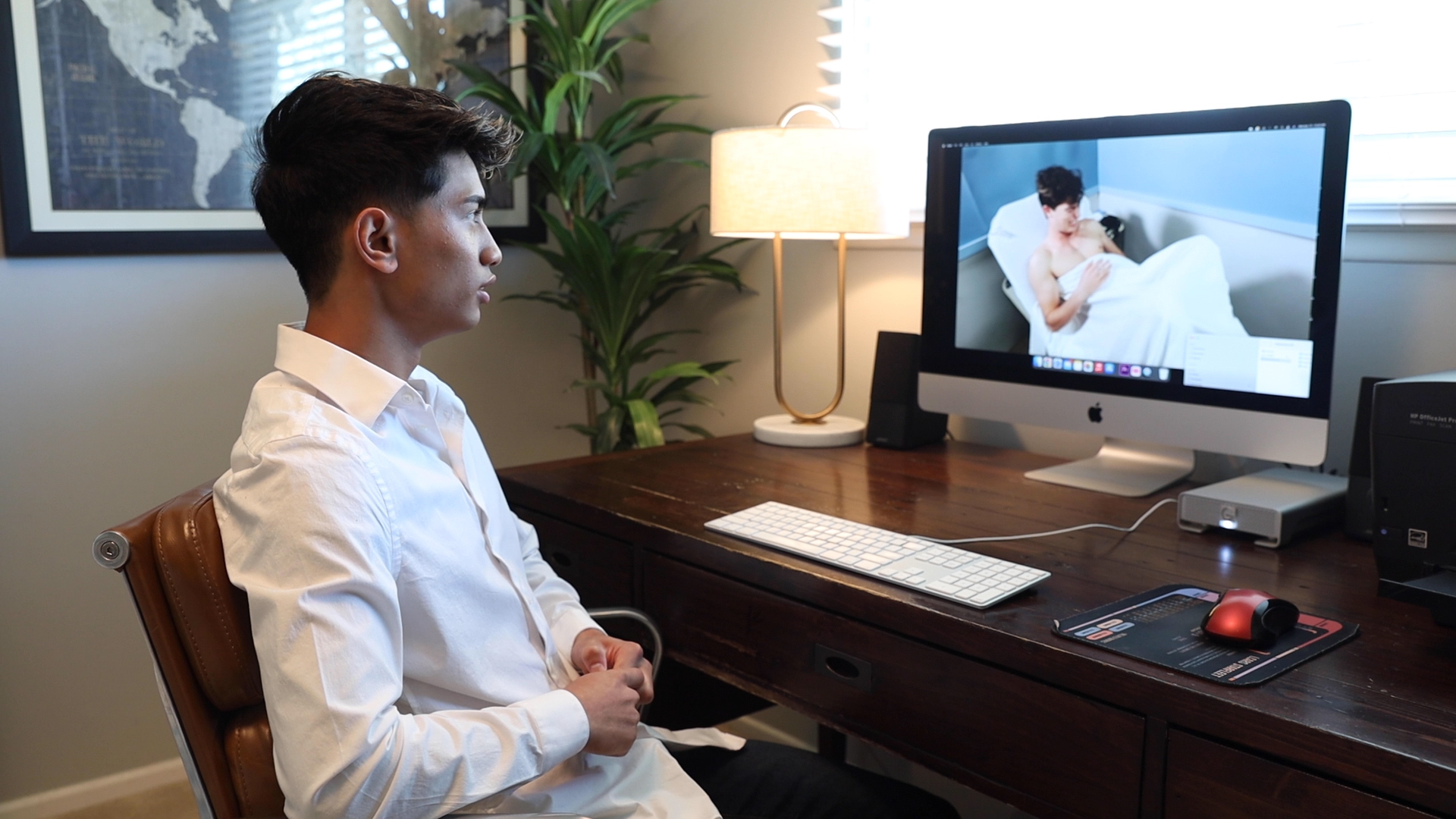 Maverick's teenage pregnancy - Mpreg - Film 911