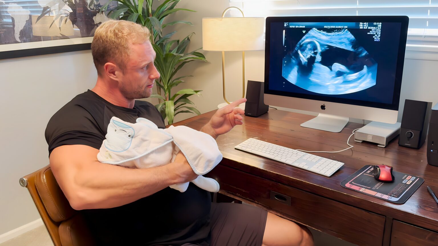 Jay's unexpected birth - (review) - Mpreg - Film 911