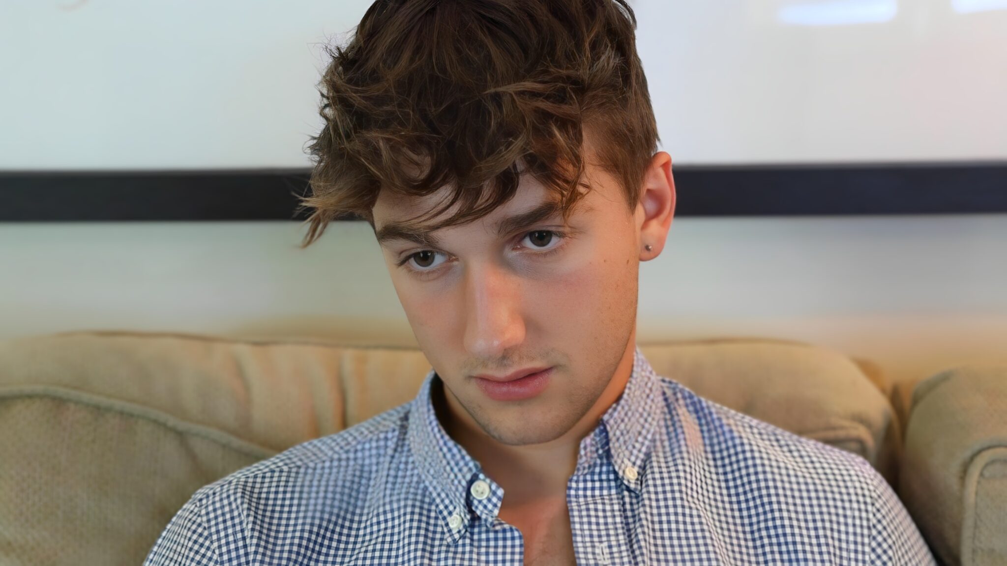 Jules the French tutor - Mind Control - Film 911